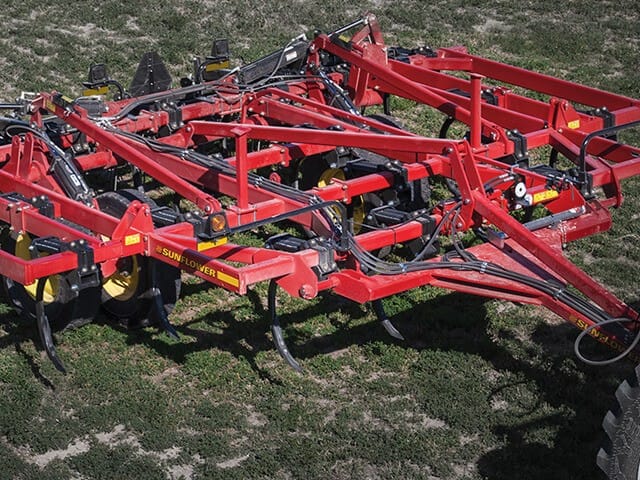 Sunflower Chisel Plows - Hlavinka Equipment Company